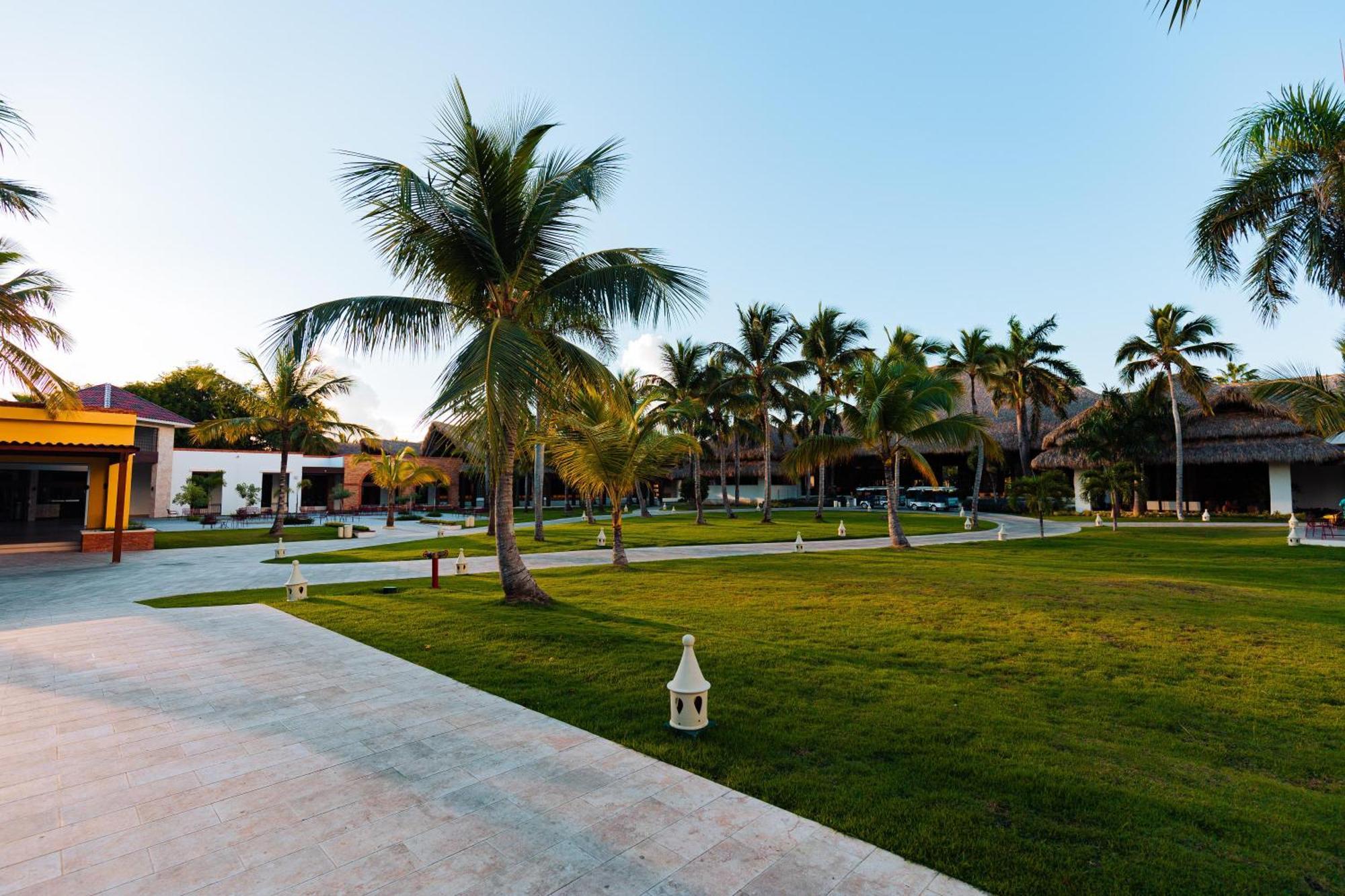 TROPICAL DELUXE PRINCESS PUNTA CANA | PRECIOS EXCELENTES, RESERVA Y AHORRA